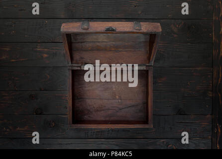 Top view of treasure chest on wooden background Stock Photo - Alamy