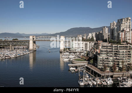 Burrard Street Bridge and Marina in Vancouver Stock Photo - Alamy