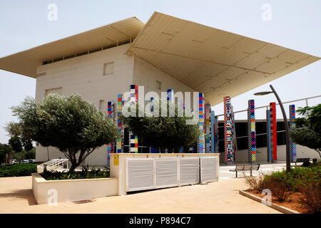 New Museum of art by Yaakov Agam - Israel, Rishon Lezion Stock Photo ...