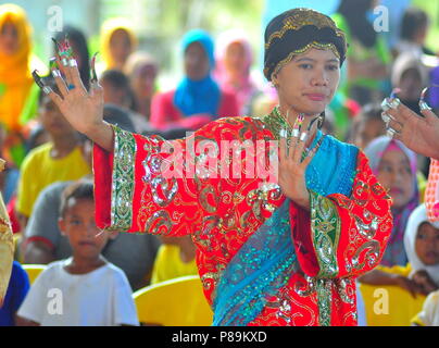 Jolo, Philippines. 22nd June, 2018. A pangalay native to the Badjao ...