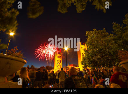 Sacramento July 4th fireworks Stock Photo - Alamy