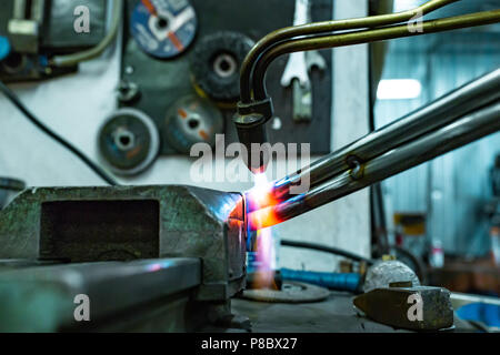 Gas cylinder welding machine. Autogen Stock Photo - Alamy