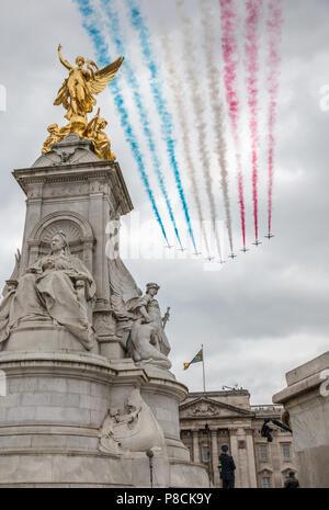 London, UK. 10th July, 2018. Prince George and Princess Charlotte ...