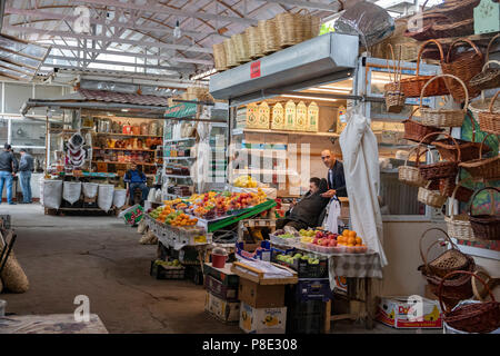 Teze Bazaar, Baku, Azerbaijan Stock Photo - Alamy