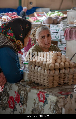 Teze Bazaar, Baku, Azerbaijan Stock Photo - Alamy