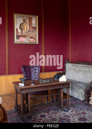 Stalin At His Desk Stock Photo - Alamy