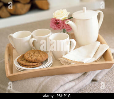 Close-up of teaset on wooden tray Stock Photo - Alamy