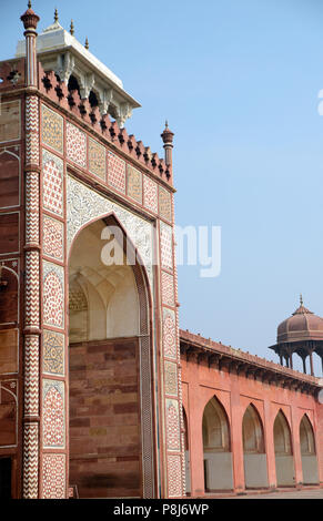 Tomb of Akbar the Great at Sikandra Fort in Agra, India Stock Photo - Alamy