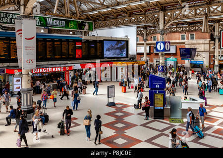 Inside London Victoria Station, London, England, Europe Stock Photo - Alamy