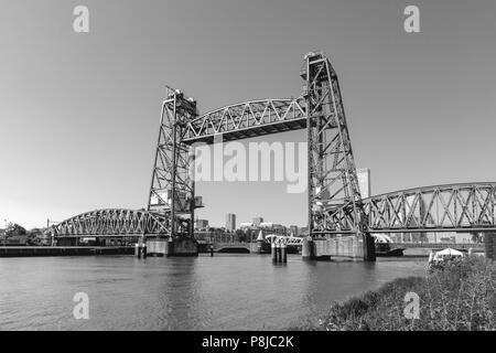 De Hef or Hefbrug, a vertical-lift bridge and former railway bridge ...