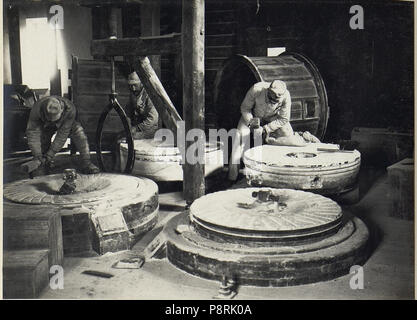 . 27 Abildung von Infrastruktureinrichtungen, Betrieben und Fabriken am ...