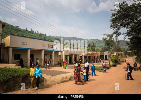 Rwanda,surroundig of Byumba,daily life Stock Photo - Alamy