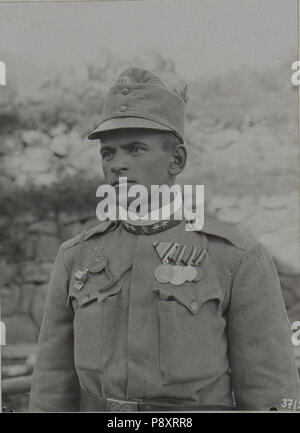 Feldwebel VEIDL Rudolf des k.u.k. Infanterie Regiments Nro. 100, 2 ...