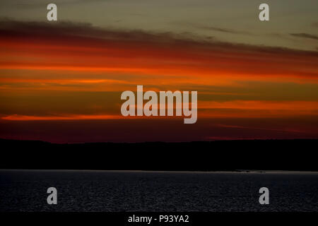 Sunset at Vansittart Bay and Jar Island, Kimberley Coast, Australia ...