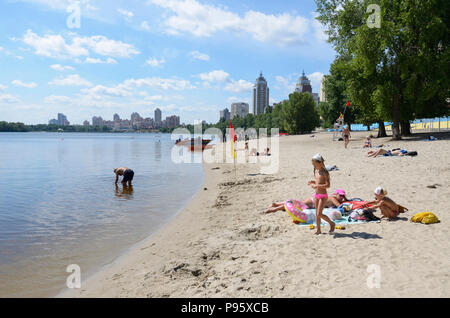 Kiev, Ukraine, city beach on the island Truchanow Stock Photo: 54777060 ...