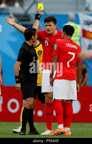 referee Alireza Faghani shows a yellow card to Inter Miami's Tomas ...
