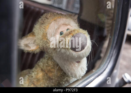 Christopher Robin (2018) directed by Marc Forster and starring Ewan ...