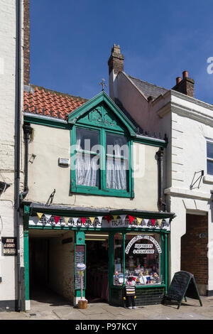 Traditional sweet shop on North Pier, Blackpool, Lancashire, UK Stock ...