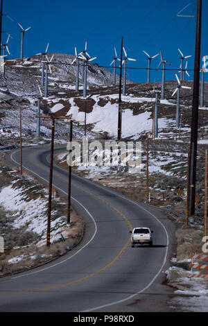 Wind Farm in the Mojave Desert Stock Photo - Alamy