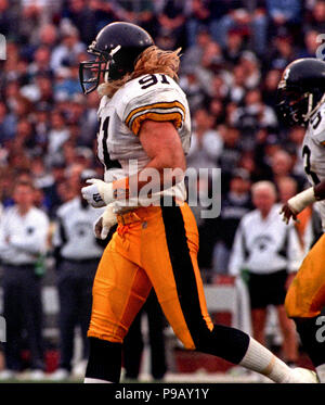 Oakland, California, USA. 10th Dec, 1995. Oakland Raiders vs ...