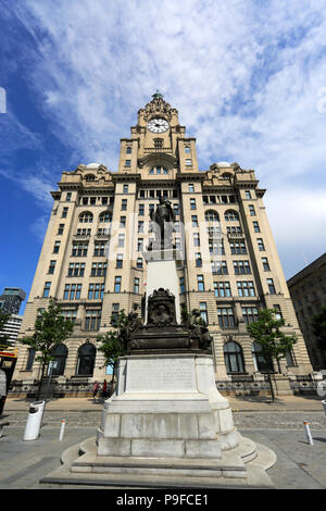 Royal Liver Building, George's Parade, Pier Head, UNESCO World Heritage ...