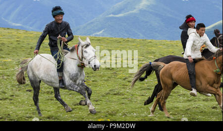 Aba, Aba, China. 19th July, 2018. Aba, CHINA-Local people celebrate ...