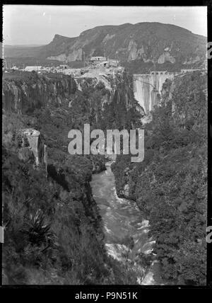 324 View of the Arapuni Dam under construction, circa 1928. ATLIB ...