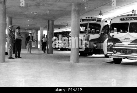 Union Bus Terminal Niagara Falls Stock Photo - Alamy