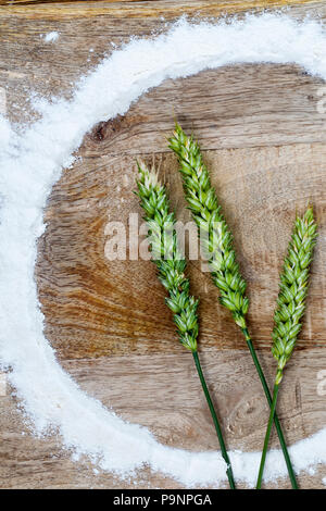 Circle frame of wheat ears and rye baguette watercolor illustration ...
