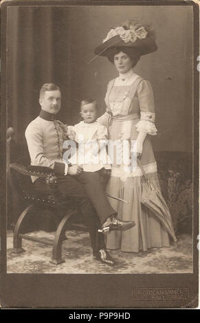 A Matter Family 1910 (2 Stock Photo - Alamy