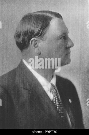 ALFRED HARMSWORTH, 1st Viscount Northcliffe (1865-1922) in Washington ...