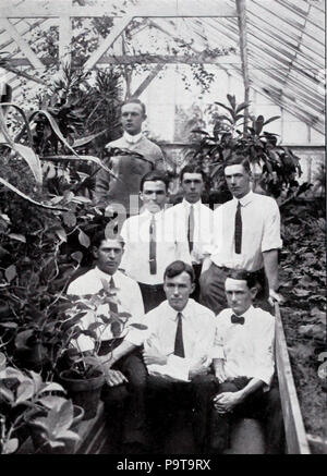 Clemson, South Carolina, USA. 20th Nov, 2021. Clemson Tigers running ...