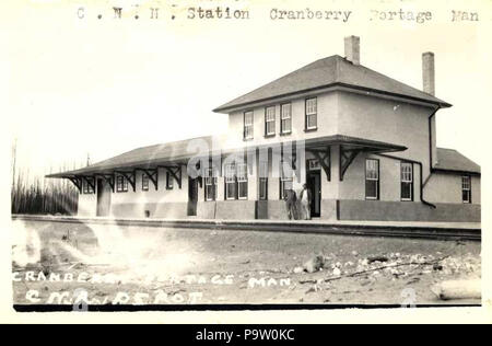 Cranberry Portage railway station MG259 PRS 169 p1 Stock Photo - Alamy