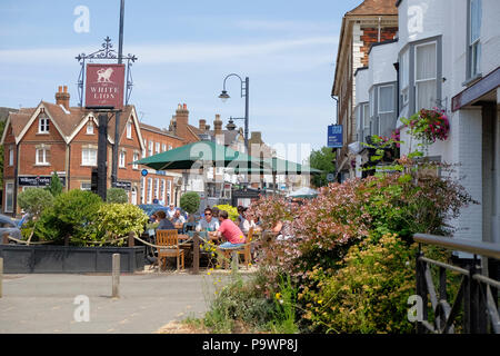 The white lion pub, tenterden, kent, uk Stock Photo - Alamy