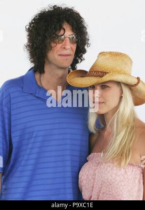 HOWARD STERN AND BETH OSTROSKY 2005 Photo By John Barrett/PHOTOlink.net ...