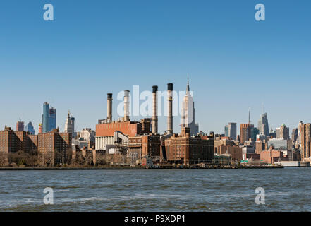 Con Edison power plant as seen from the east river New York Stock Photo ...