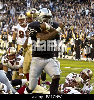 November 3, 2002 - Oakland, California, U.S - Oakland Raiders defensive ...