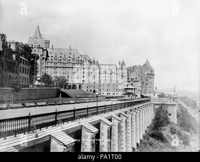 Chateau Frontenac Hotel. Quebec. 1920 Stock Photo - Alamy