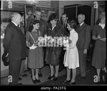 28984 Arrival of General and Lady Dobbie at Rose Bay Air Base Stock ...