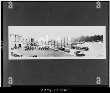 Funeral ceremonies of the late President Harding, U.S. Capitol ...