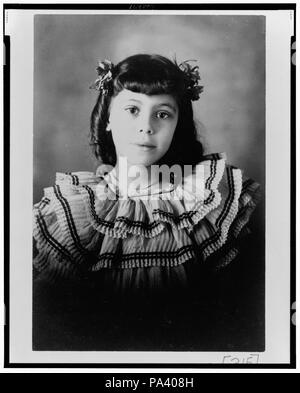 103 African American girl, head-and-shoulders portrait, facing front ...