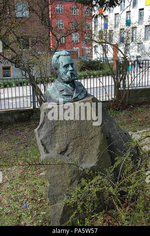 Fredrik Borgen, landskapsmaler, gravminne på Vår Frelsers gravlund, Oslo, DSC 2152 Stock Photo ...