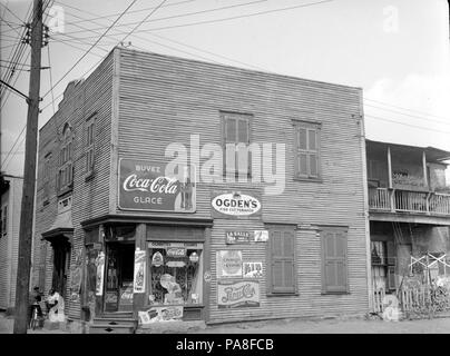 Feature. Old Restaurant St. Henri BAnQ P48S1P11918 Stock Photo - Alamy
