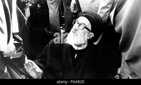164 Mahmoud Taleghani 13 January 1979 speech in Tehran University (02 ...