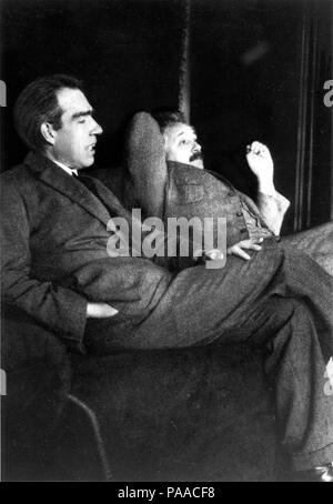 Niels Bohr Albert Einstein by Ehrenfest Stock Photo - Alamy