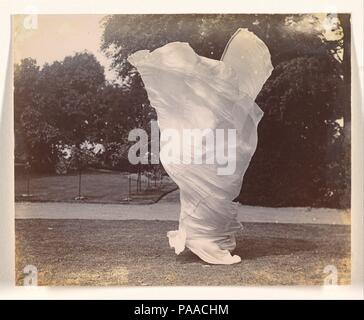 Loie Fuller. Portrait of the American dancer and pioneer of modern ...