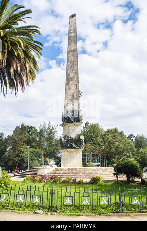 ADDIS ABABA, ETHIOPIA - SEP 29, 2011: Monument on the Meyazia 27 Square ...