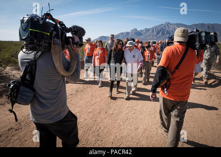 "60 Minutes" correspondent Sharyn Alfonsi interviews retired U.S. Army ...