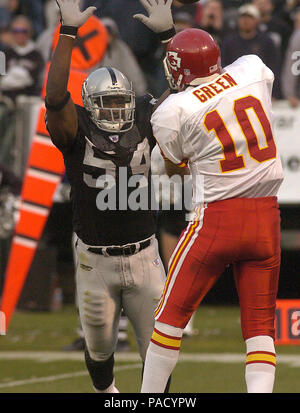 Defensive end (54) Sam Williams of the Dallas Cowboys against the Los ...