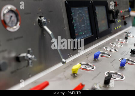 Control panel drilling rig with manometer Stock Photo - Alamy